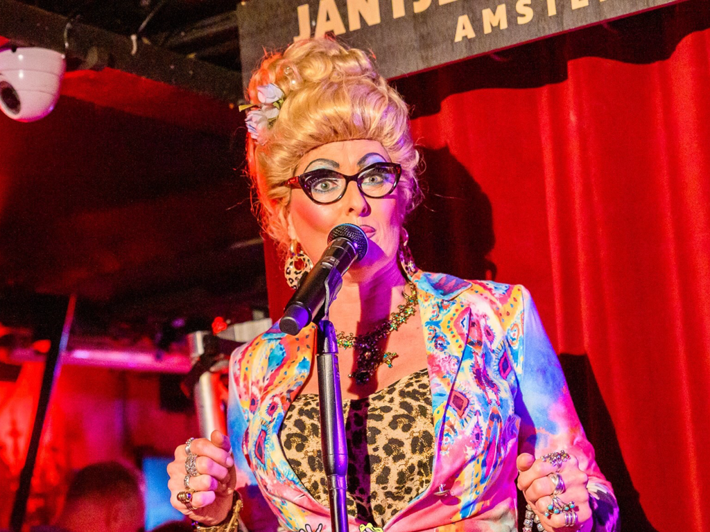 Home - Beppie Bijsient | De leukste Zangeres van Nederland